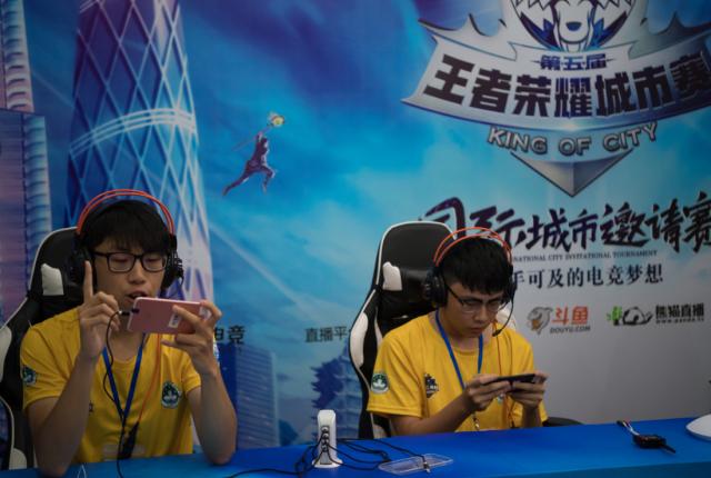 王者荣耀国际城市邀请赛首日综述：GW、YTK会师决赛